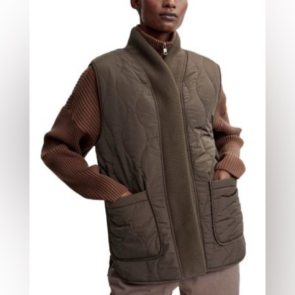 Varley | Jackets & Coats | Varley Covey Reversible Quilted Sherpa Vest ...